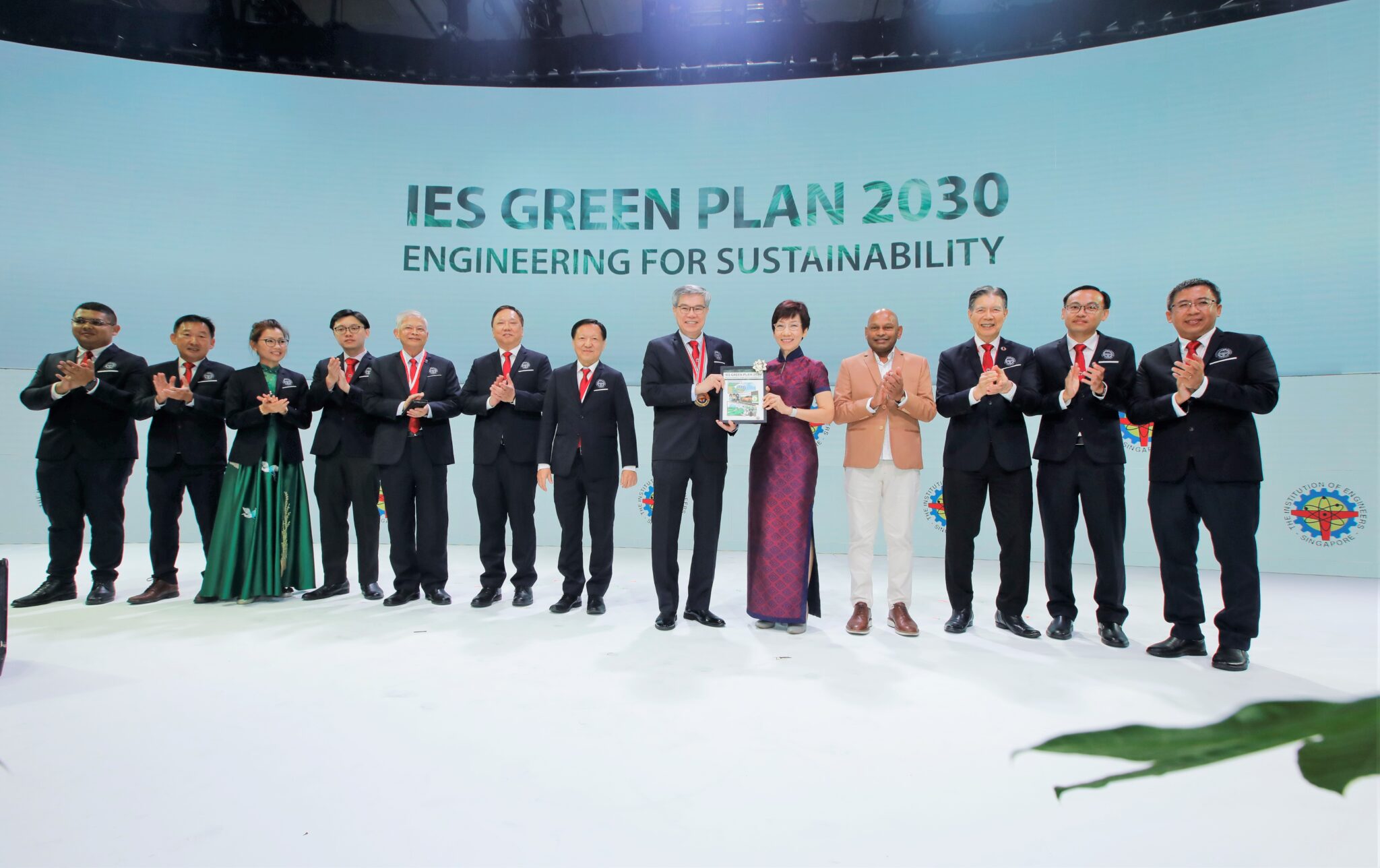 IES Green Plan 2030 - The Right Spin